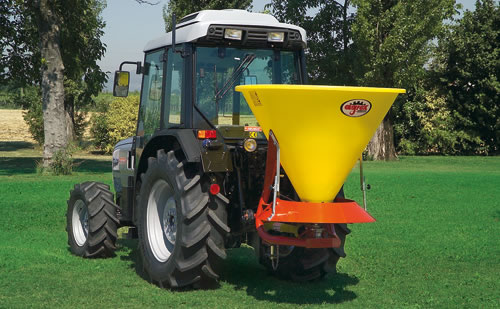 AGREX Spin Spreader Photos | Carver Equipment | Spin Spreaders, PTO ...